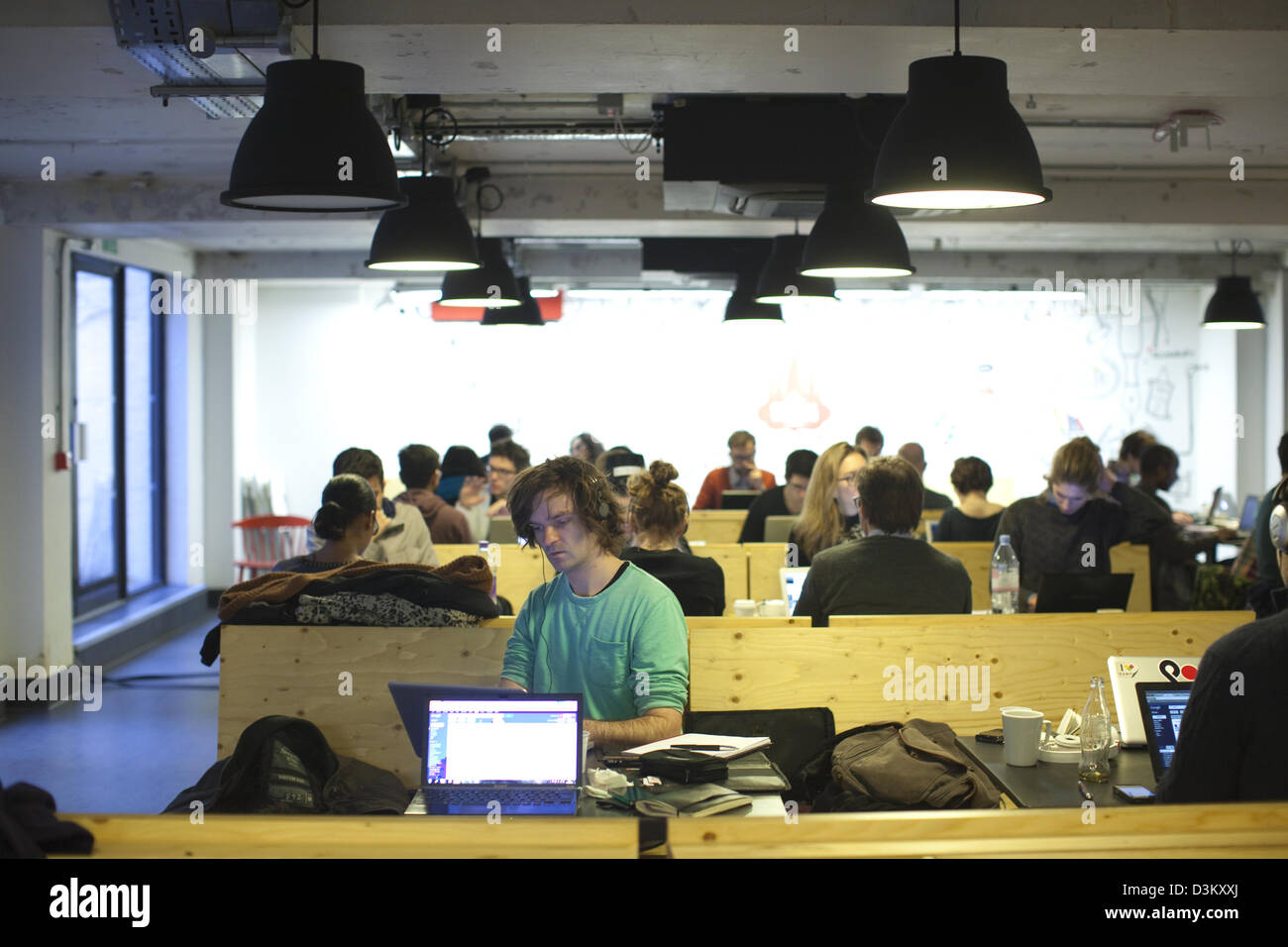 Campus Google in the heart of East London's Tech City, flexible working ...
