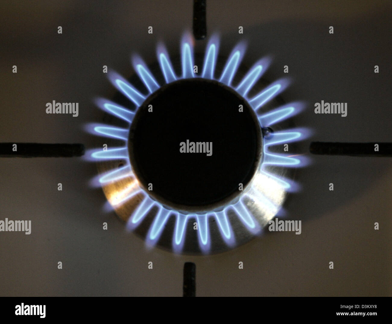Ignited gas stove hi-res stock photography and images - Alamy