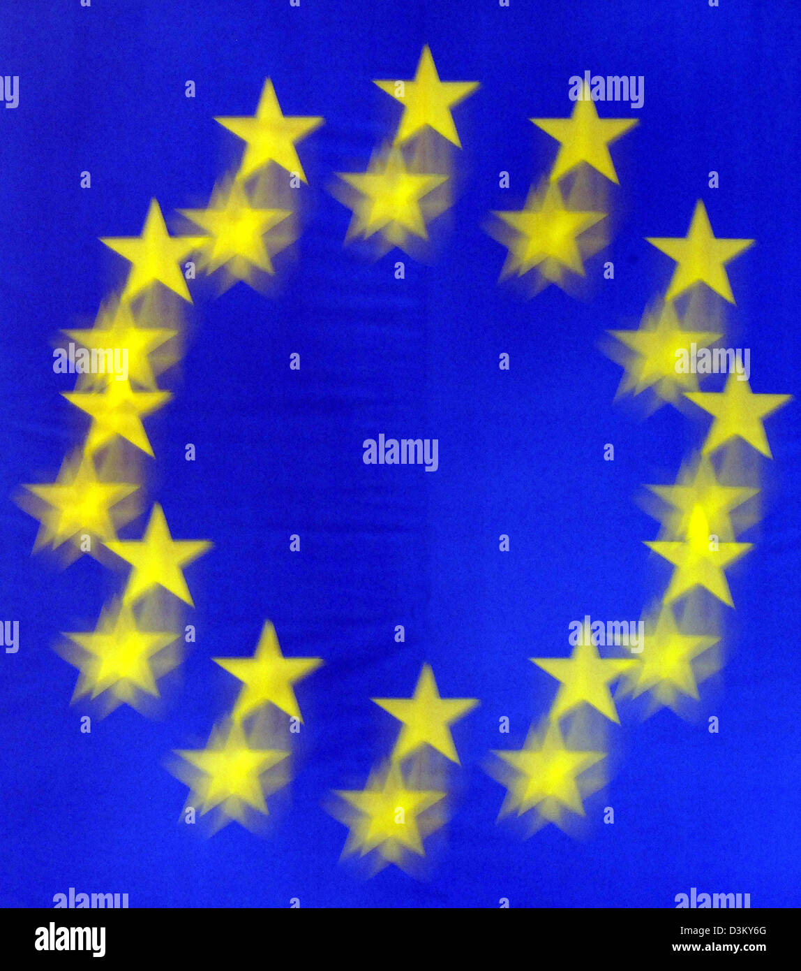 (dpa) - The symbolic picture shows the flag of the EU in Berlin ...