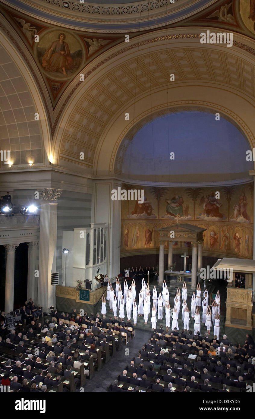 Ecumenical church hi-res stock photography and images - Alamy