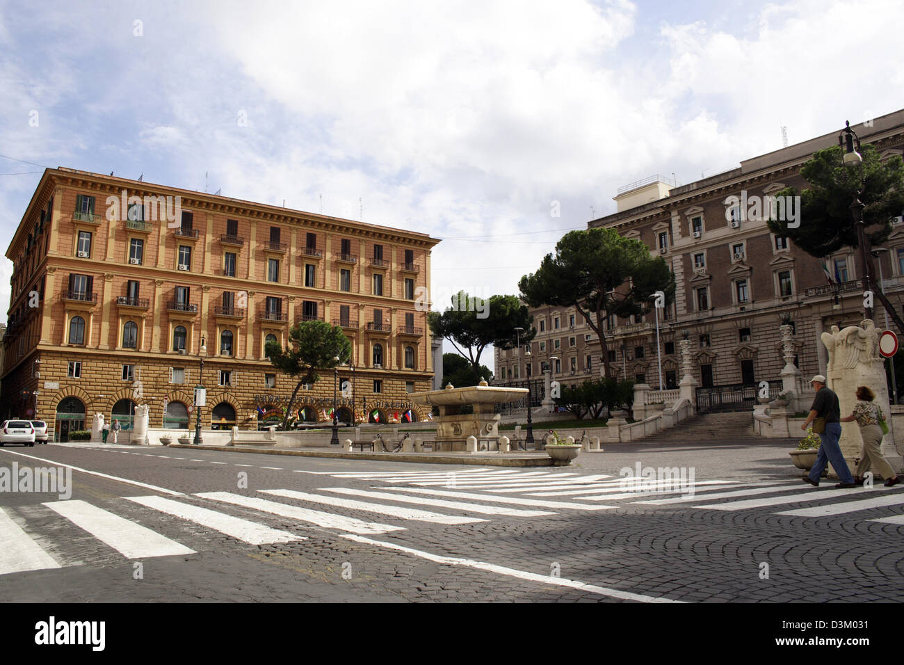 (dpa) - The picture dated 18 September 2005 shows the Piazza del ...
