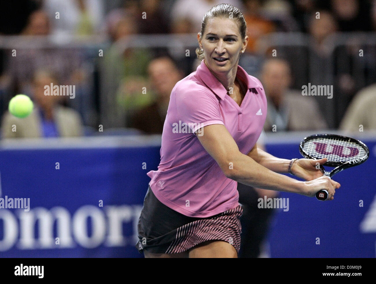 (dpa) - Former world class tennis pro German Steffi Graf hits a ...