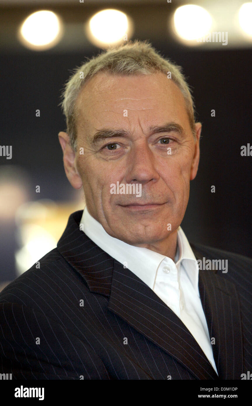 (dpa) - Dutch author Tomas Lieske pictured at the Frankfurt Book Fair ...