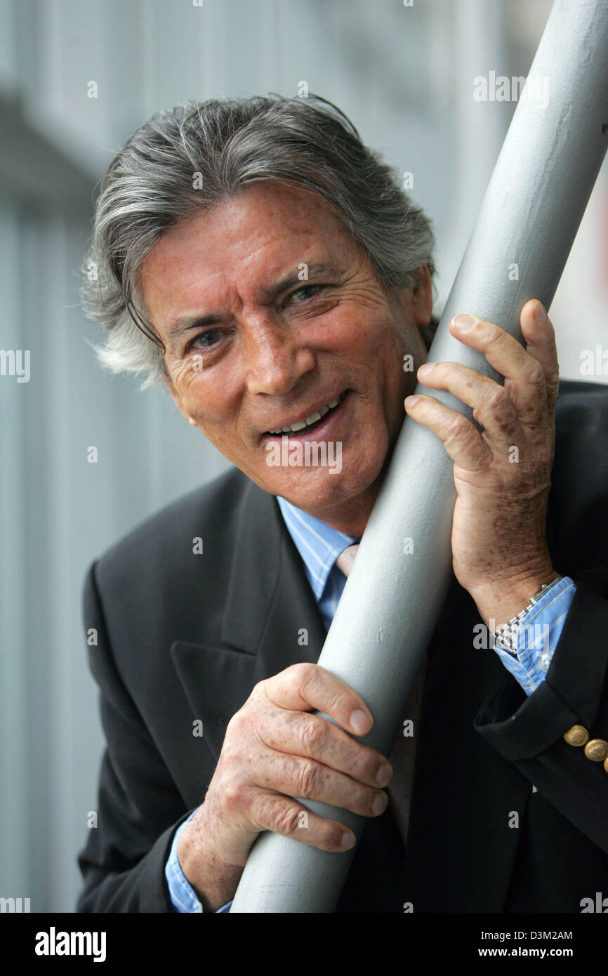 (dpa) - French actor Pierre Brice pictured at the Frankfurt Book Fair ...