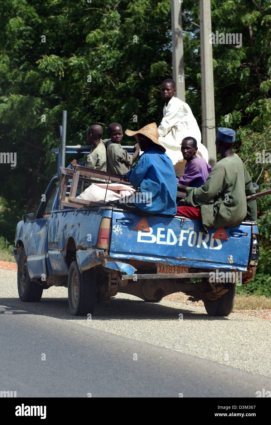Nigeria road truck hi-res stock photography and images - Alamy