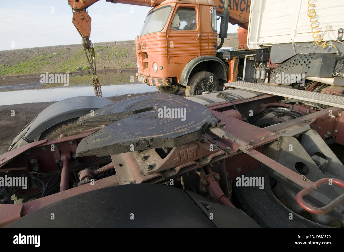 hitch latch plate hitching hook trailer wagon trailers lorry lorries ...