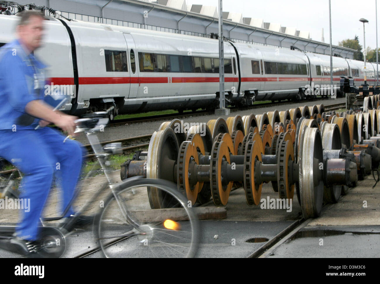 (dpa) - New axles with brake discs for ICE highspeed trains pictured in ...
