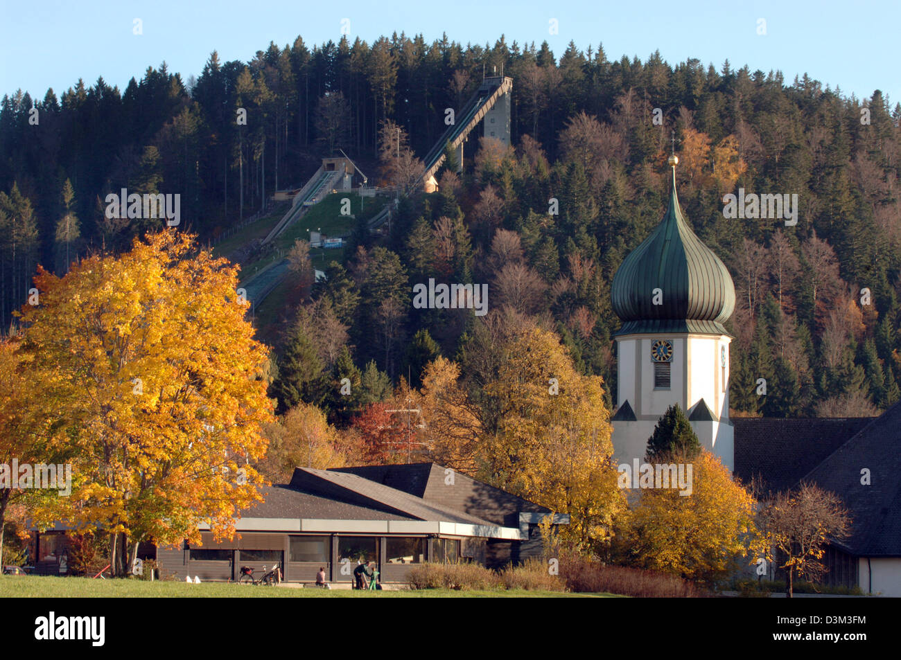 (dpa) - The picture shows the pilgrimage church 'Maria in der Zarten ...