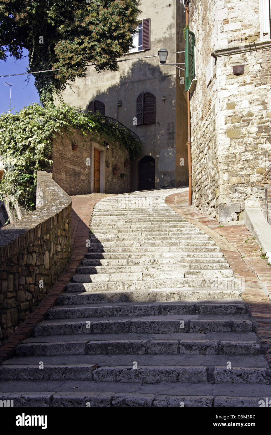 (dpa) - The picture shows a staircase at the old town of Perugia, Italy ...