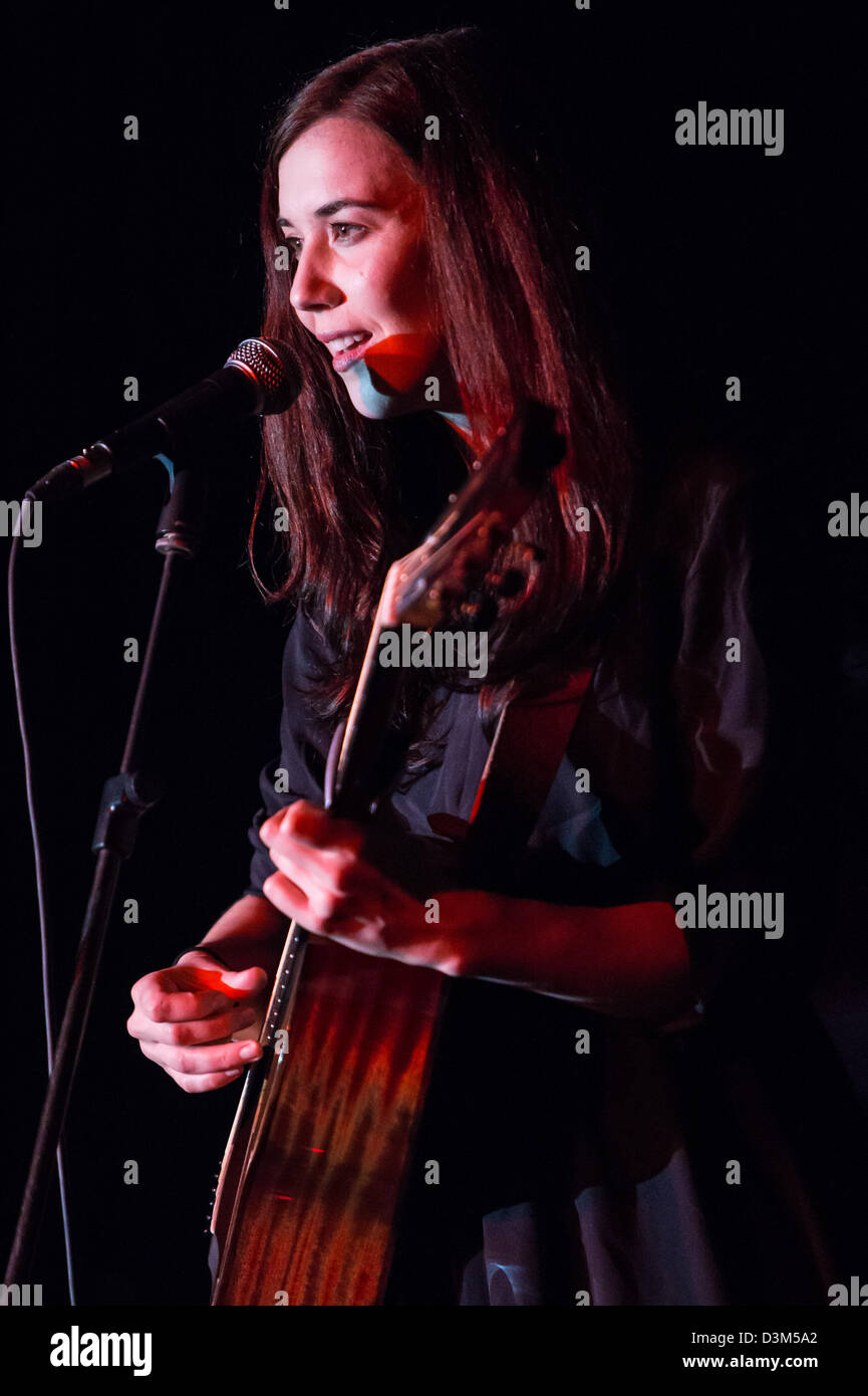 Lisa hannigan hi-res stock photography and images - Alamy