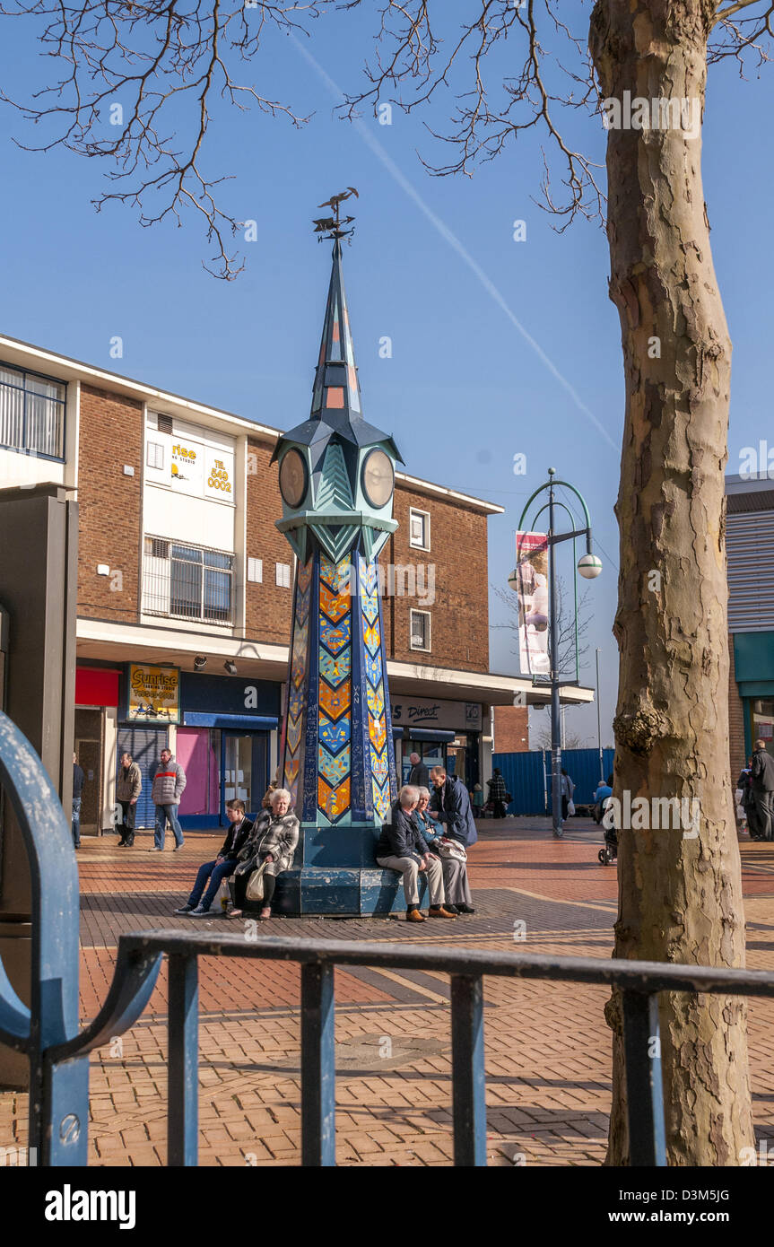 Kirkby town centre shopping parade. Liverpool Newton Gardens Stock ...