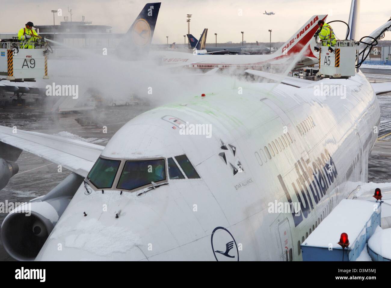 Onset of frost hi-res stock photography and images - Alamy