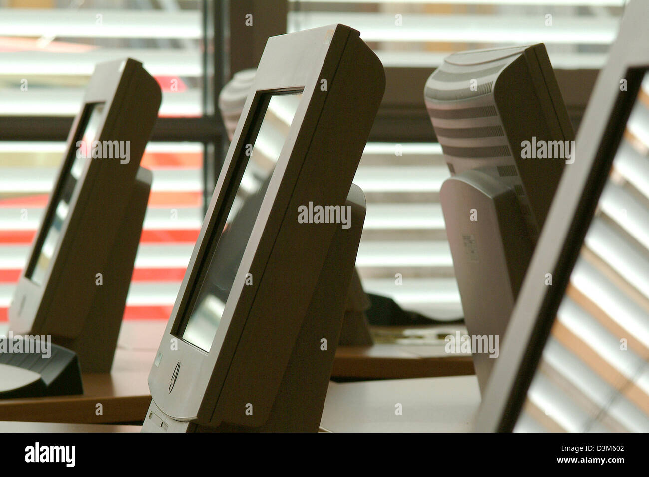 27 may 2005 hi-res stock photography and images - Alamy