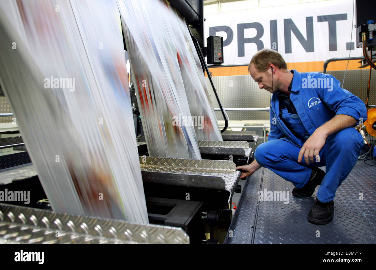 Newspaper printing hi-res stock photography and images - Alamy