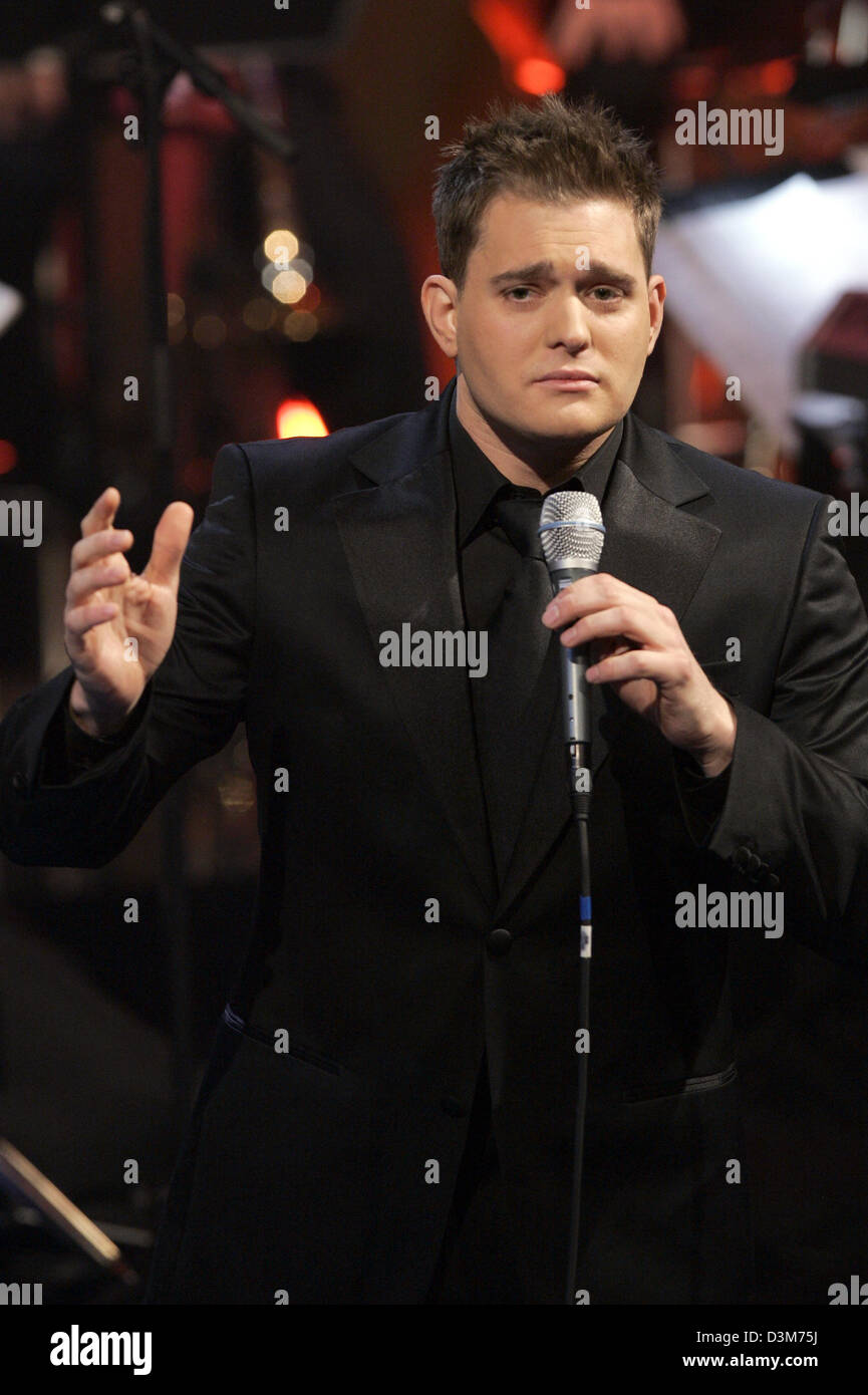 Arts culture entertainment ace music entertainment celebrities singing ...