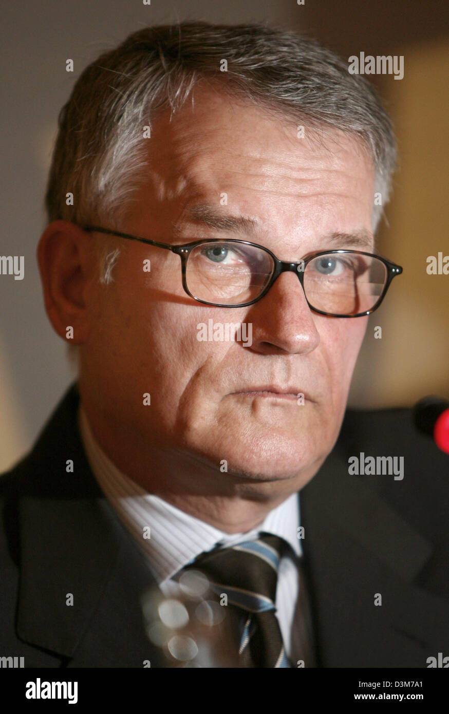 (dpa) - Publisher Heinz Bauer photographed during a balance press ...