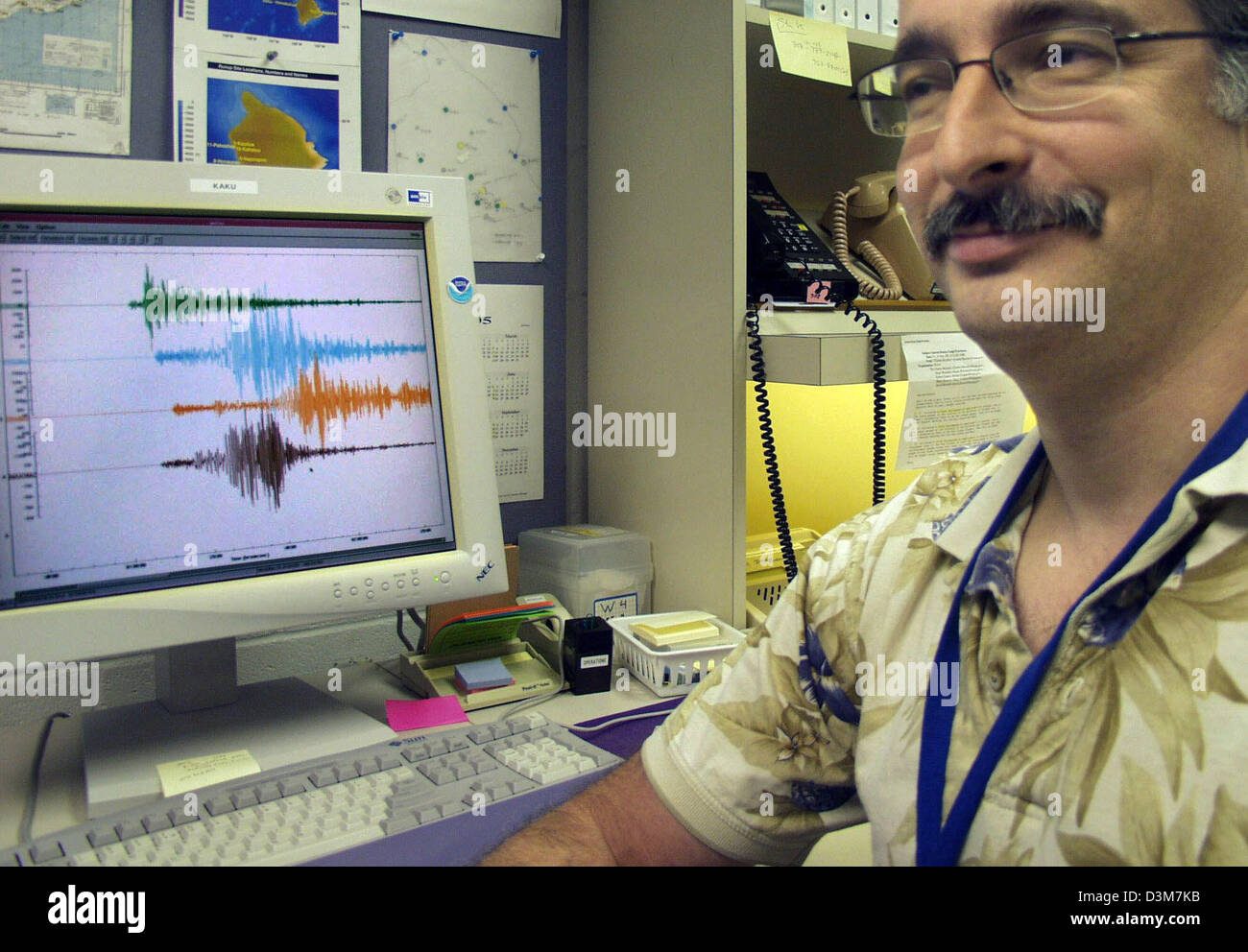 (dpa) - Geophysicist Stuart Weinstein sits in front of a monitor at his ...