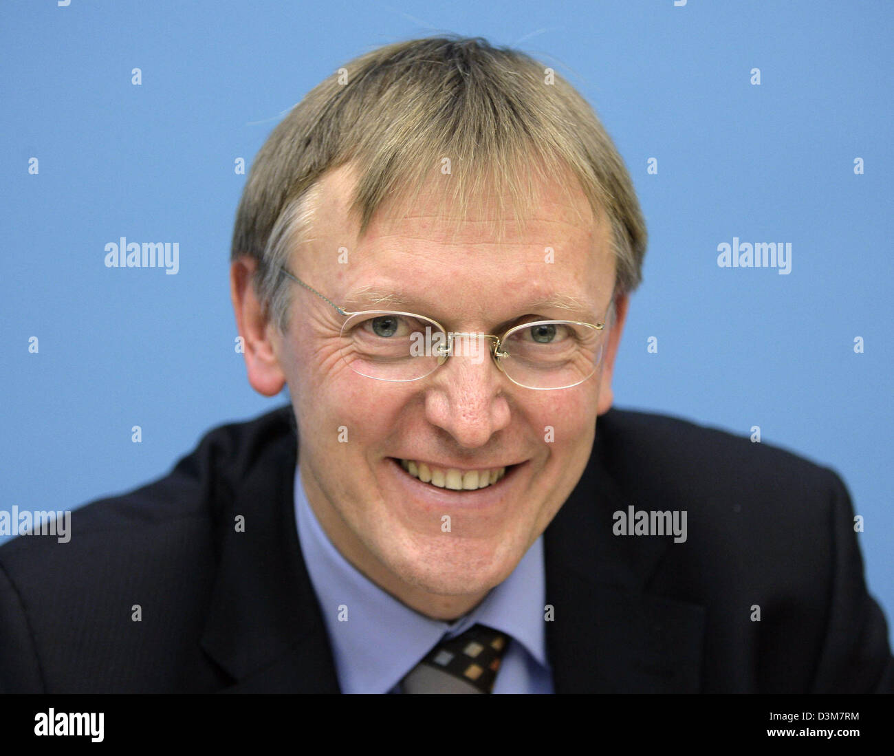 (dpa) - Janez Potocnik, European Commissioner for Science and Research ...