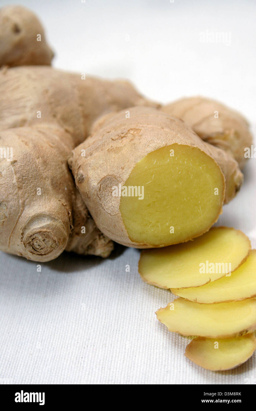 (dpa) - The picture shows a truncated ginger tuber in Frankfurt Main ...