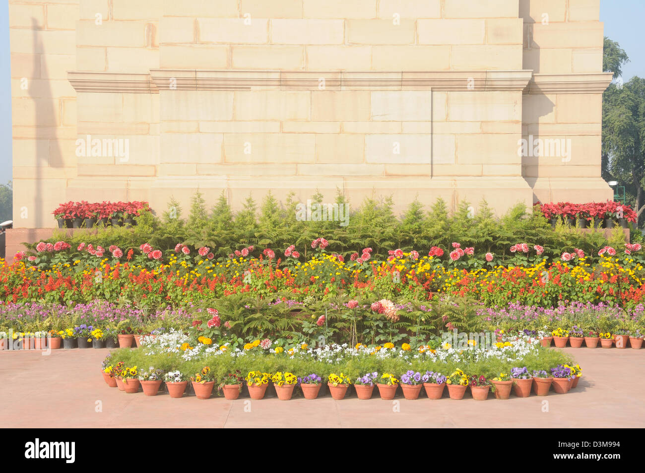 Flowers at India Gate New Delhi, India Stock Photo - Alamy