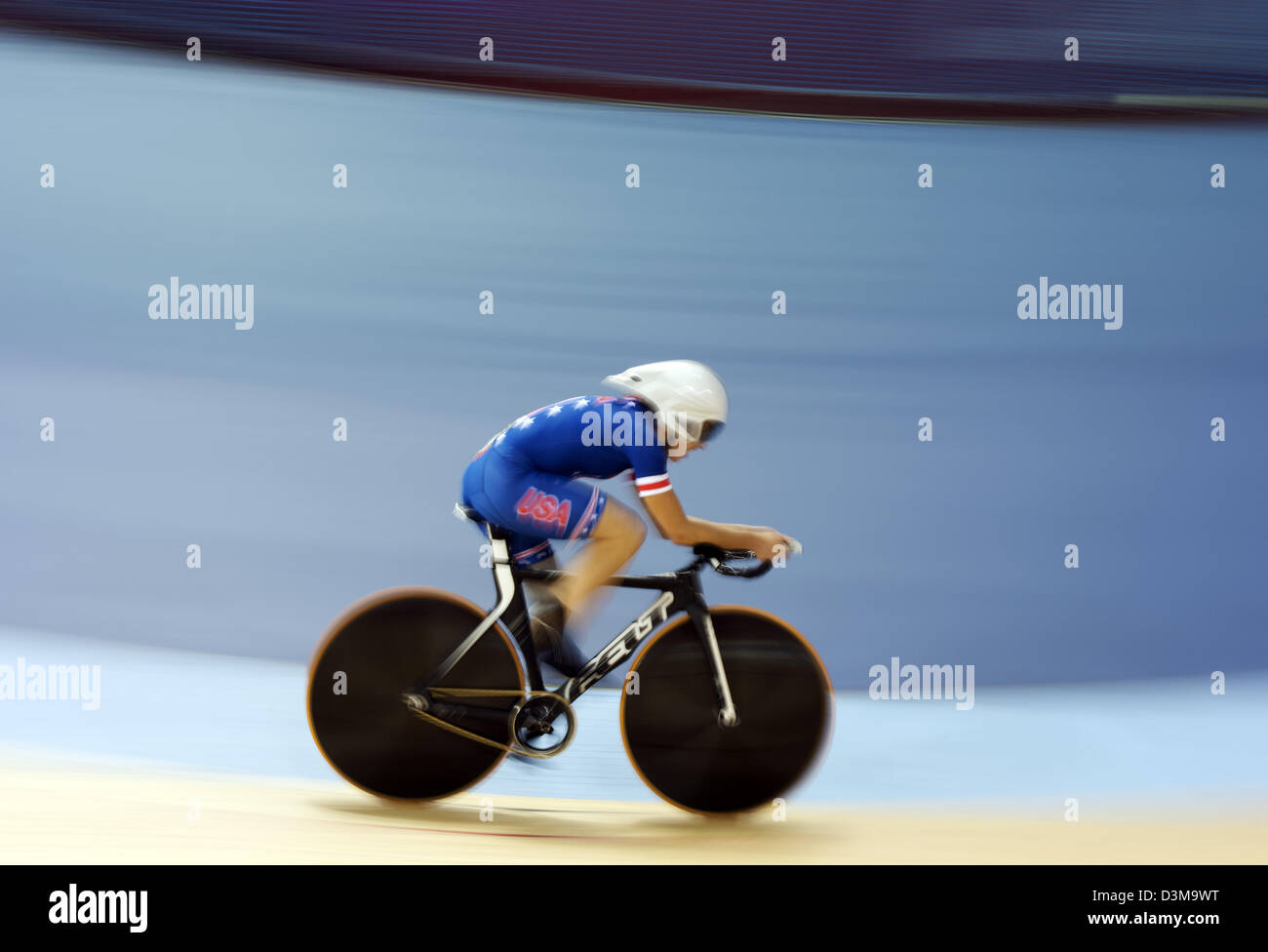 Athletics velodrome hi-res stock photography and images - Alamy