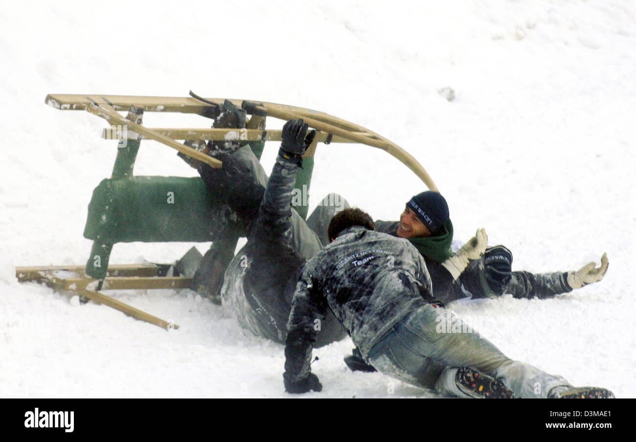 Sled runners hi-res stock photography and images - Alamy