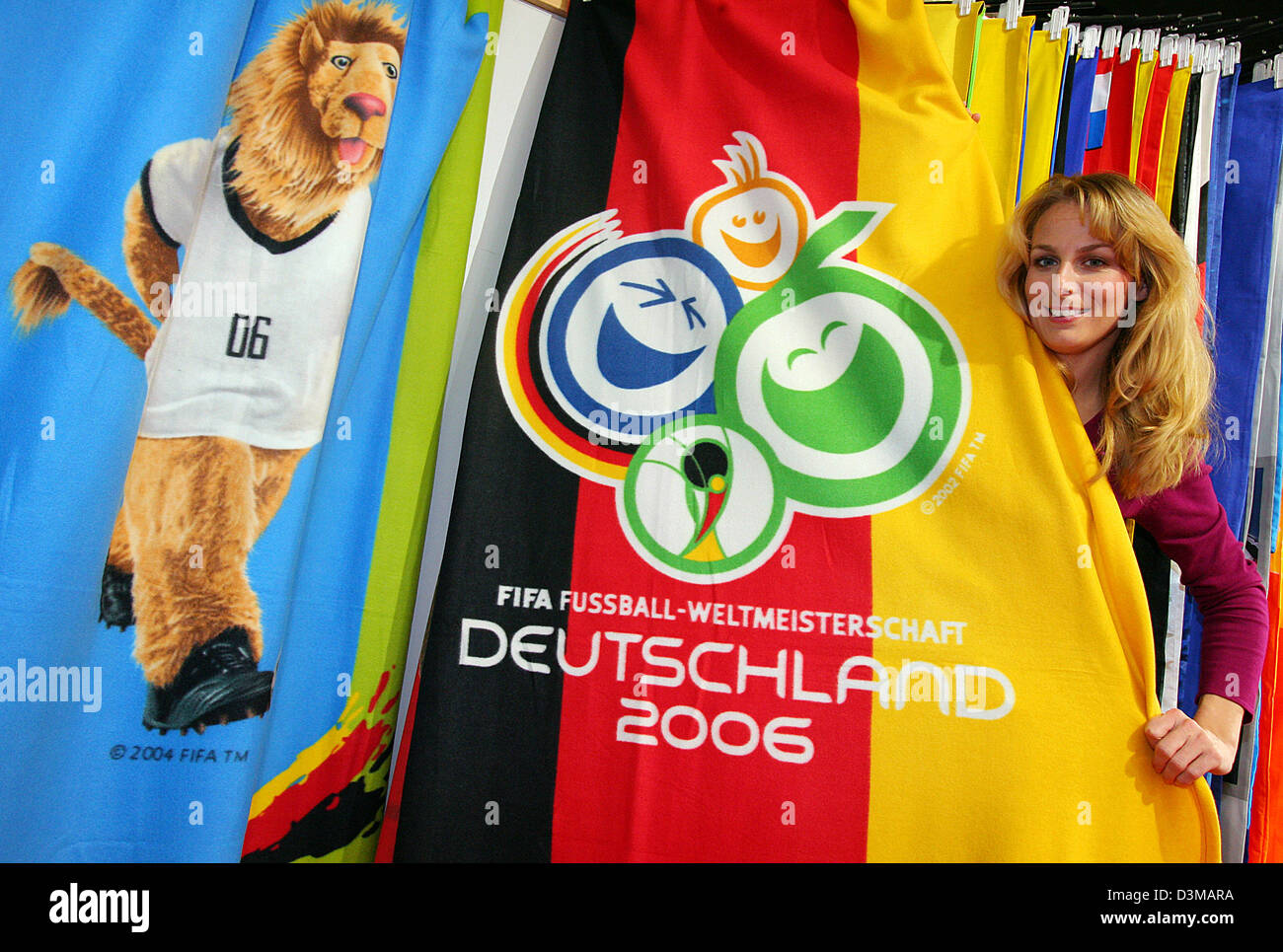 2006 world cup mascot hi-res stock photography and images - Alamy