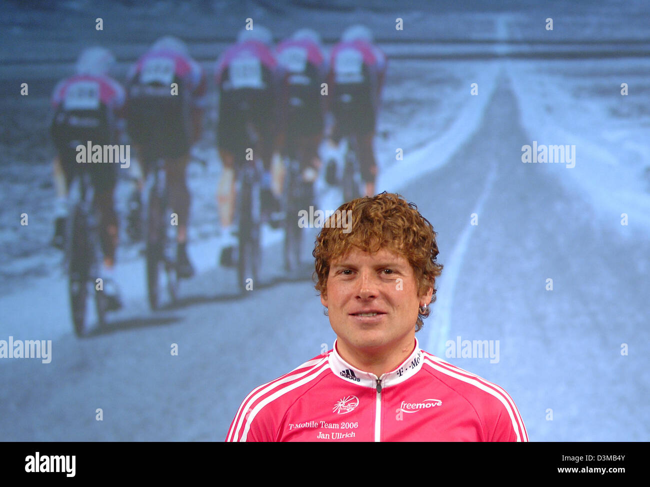 German cycling pro Jan Ullrich of Team T-Mobile pictured on stage ...