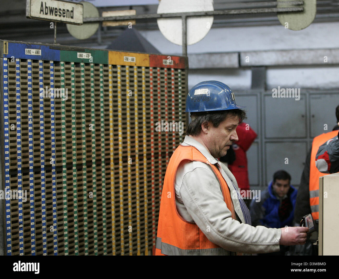 Punch clock hi-res stock photography and images - Alamy