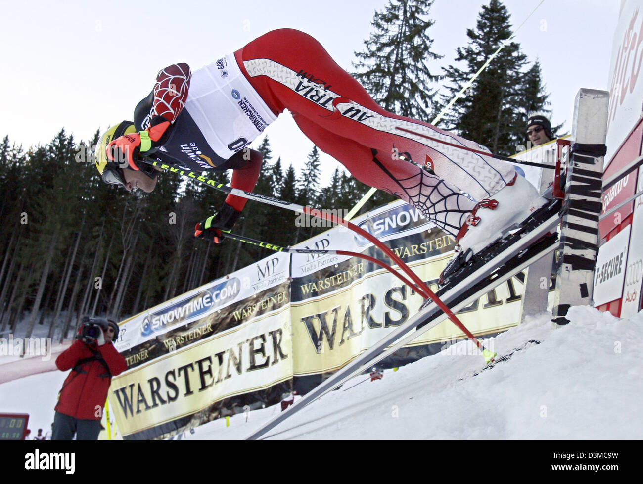 The picture shows alpine ski pro Hermann Maier as he starts at the ...