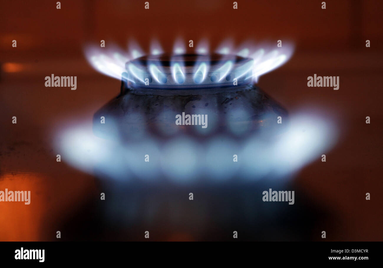 The picture shows an ignited gas stoven with two flames in Frankfurt ...
