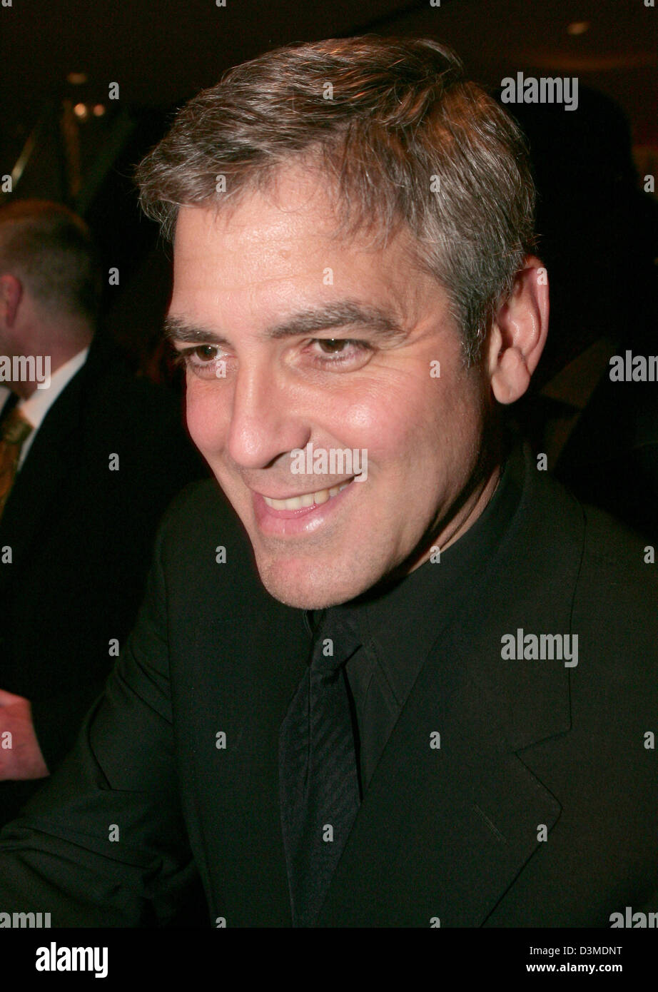 US actor George Clooney arrives for the premiere of his new film ...