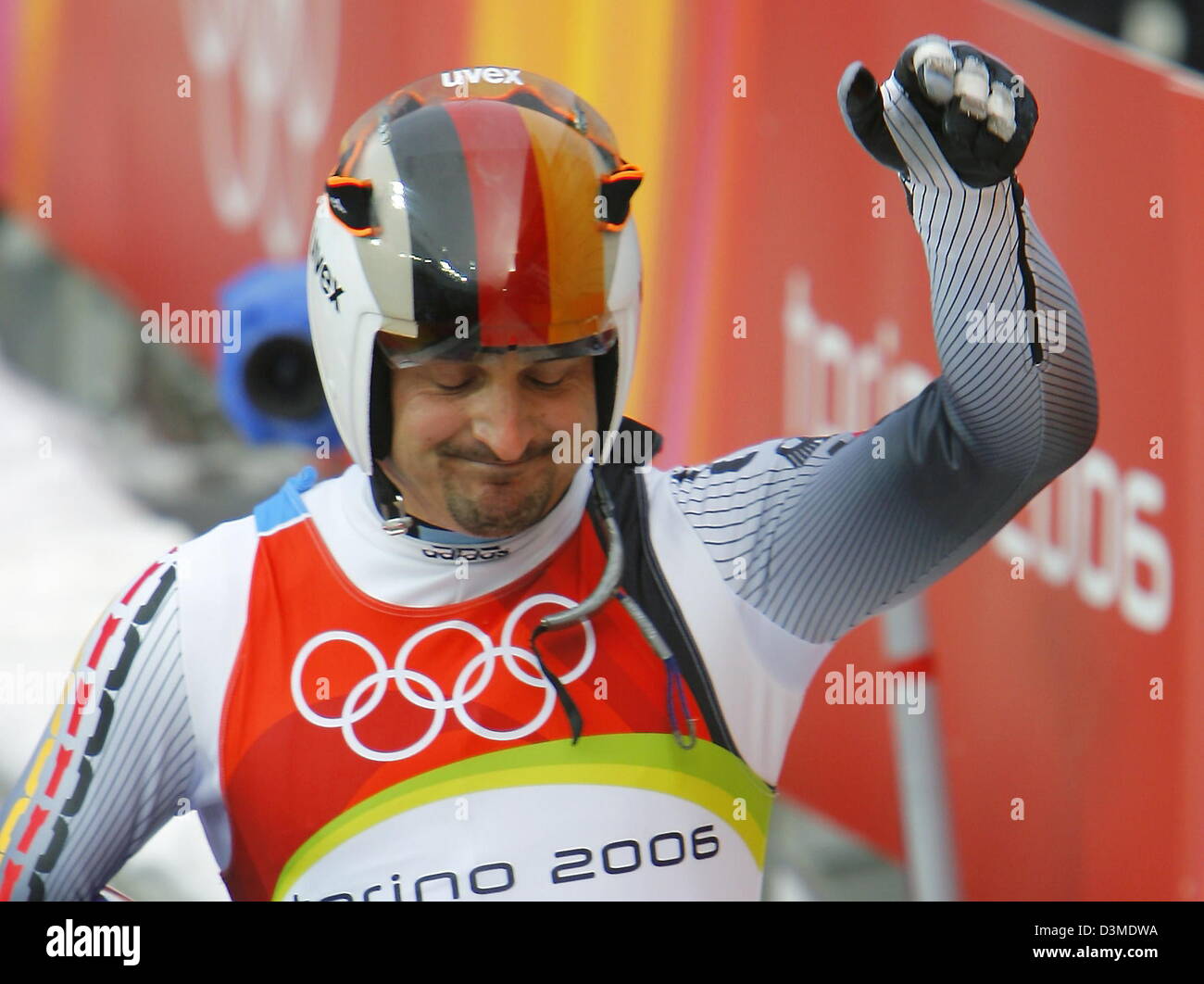 German triple gold medal winner Georg Hackl waves after his third run ...