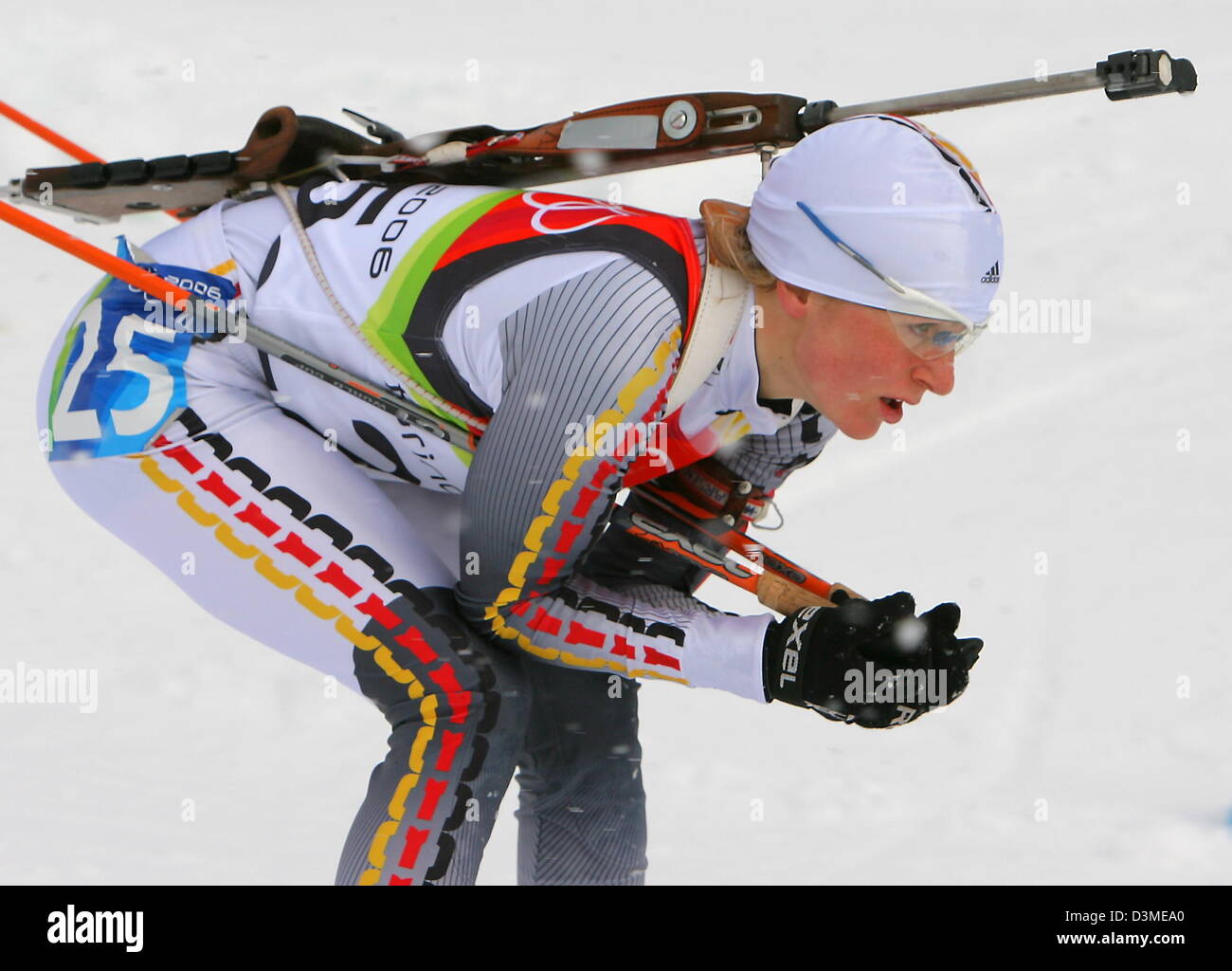 Sports spo biathlon female athlete italy hi-res stock photography and ...