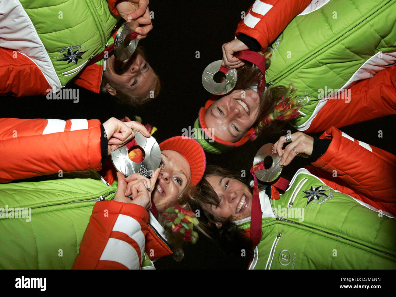 German cross-country skiers Stefanie Boehler (R, bottom), Viola Bauer ...