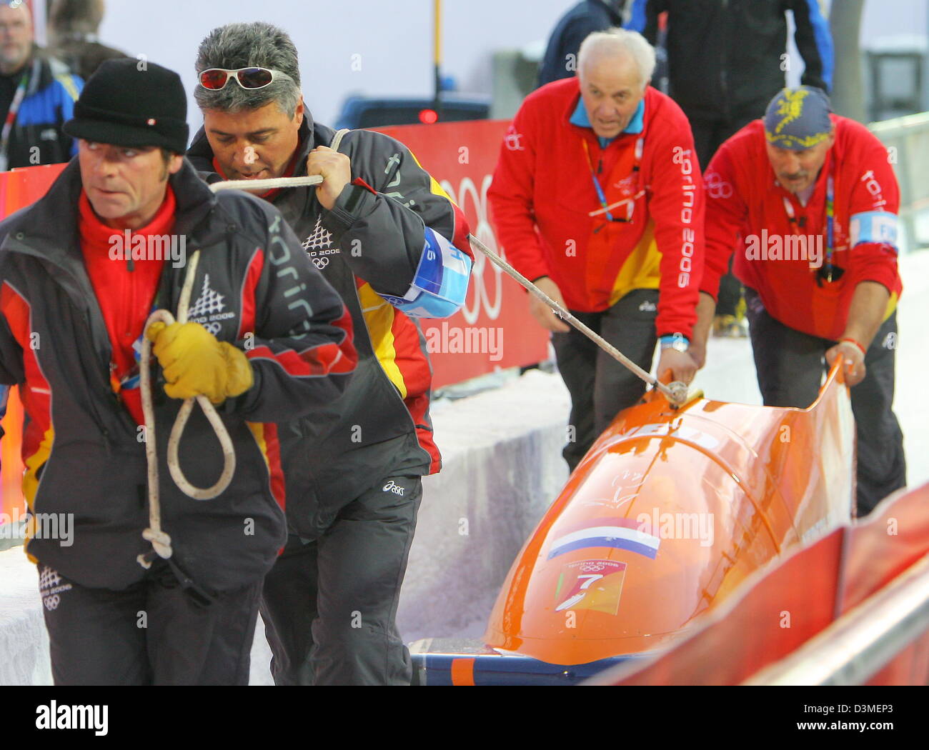 Sports spo sports events accidents male bob rope italy hi-res stock ...