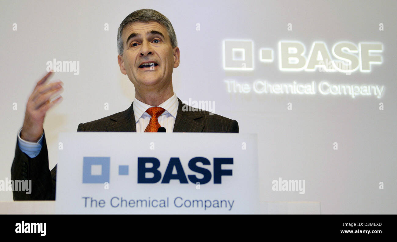 Basf ceo juergen hambrecht during companys hi-res stock photography and ...