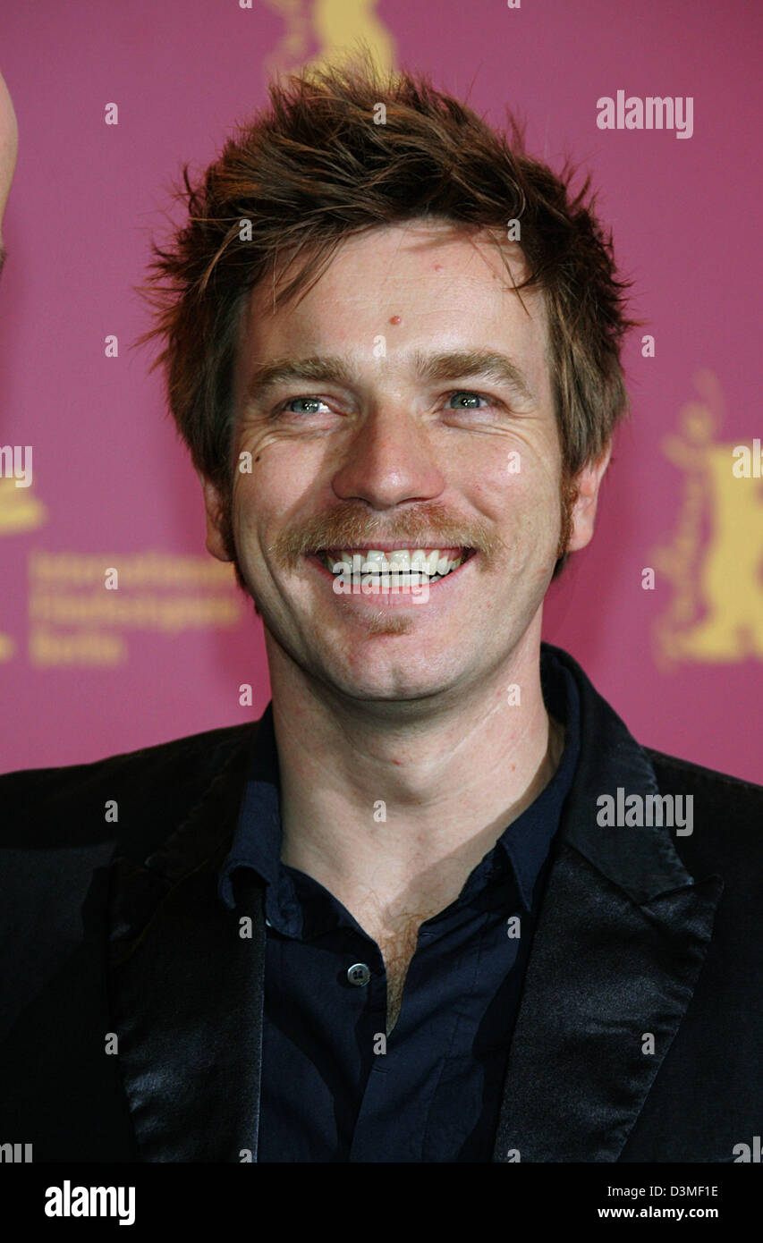 Arts culture entertainment ace celebrities people cinema smiling male ...