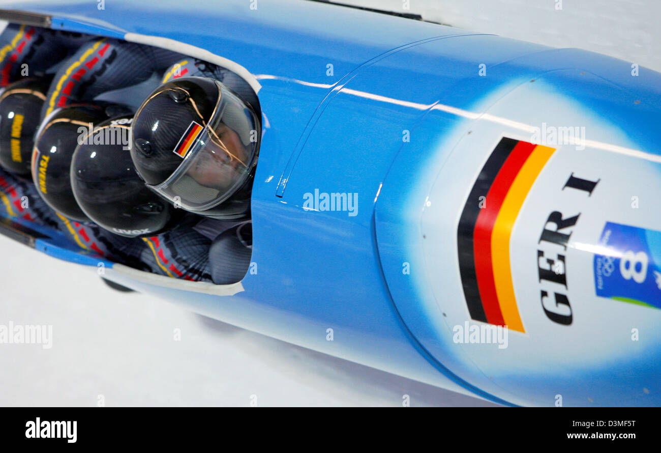 2002 german olympic bobsleigh hi-res stock photography and images - Alamy