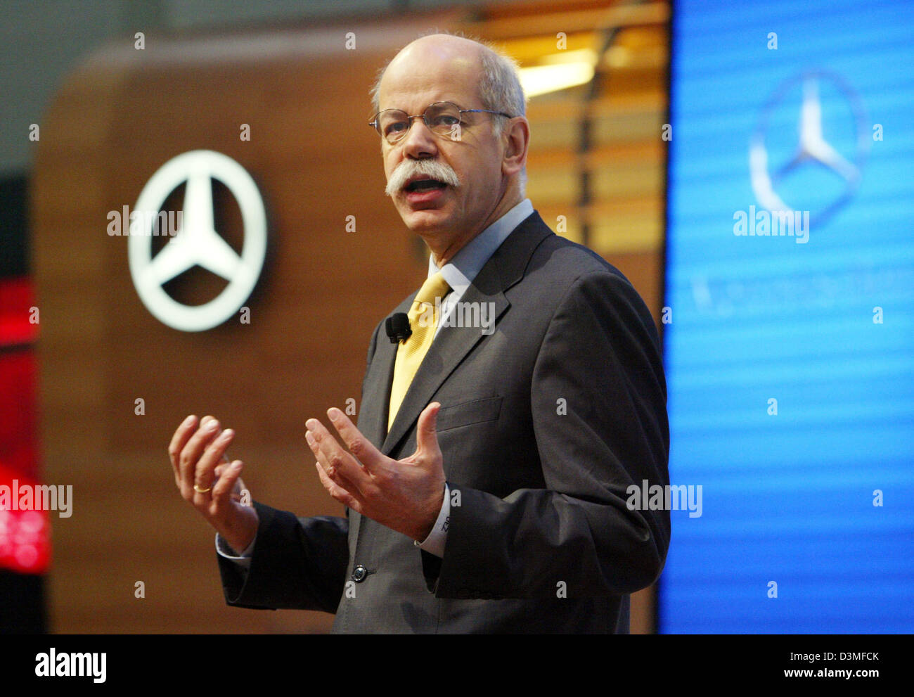 DaimlerChrysler AG CEO Dieter Zetsche presents new Mercedes products at ...