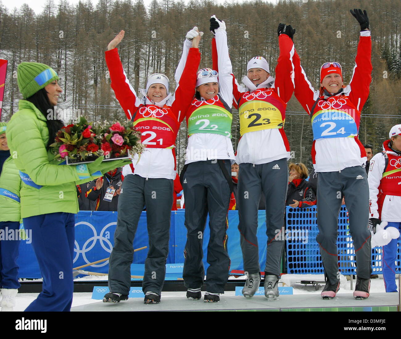 The German women biathletes (from L) Martina Glagow, Andrea Henkel ...