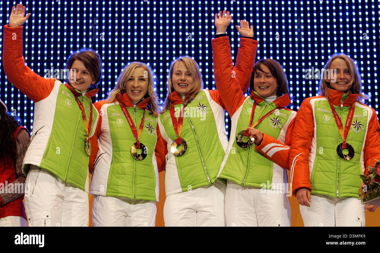 The German women speedskating team (from L)Daniela Anschuetz-Thoms ...