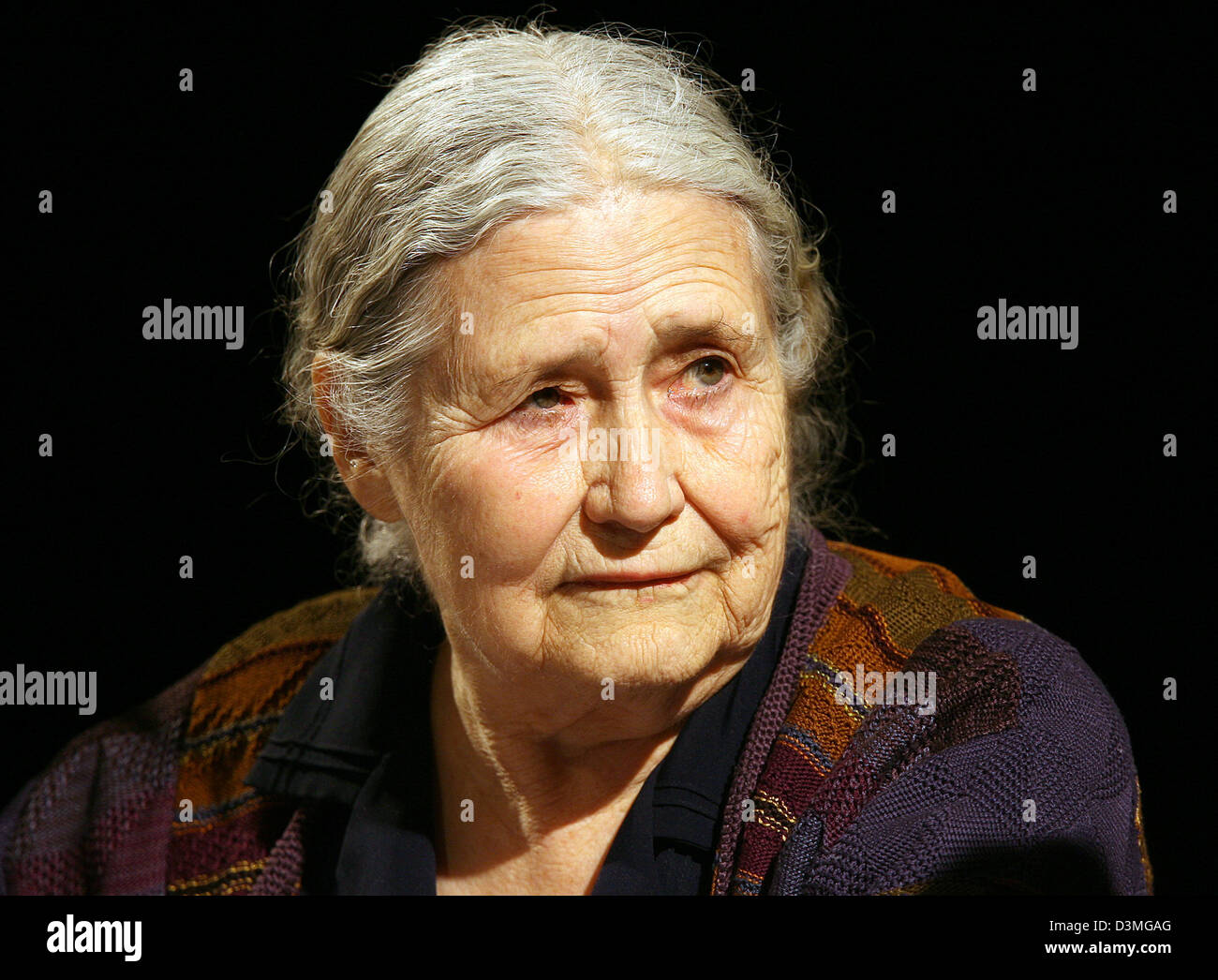 Doris lessing hi-res stock photography and images - Alamy