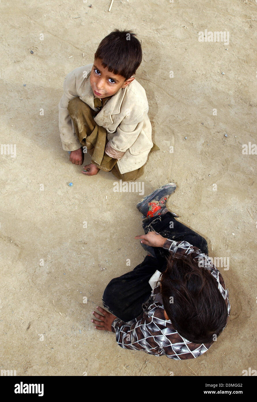 Taws hi-res stock photography and images - Alamy