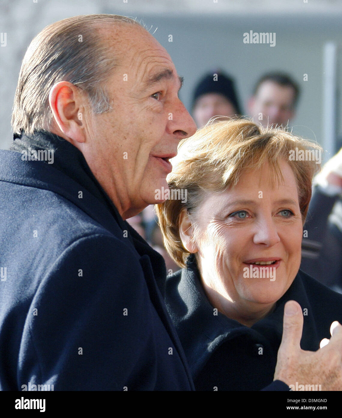 German Chancellor Angela Merkel (R) and French President Jacques Chirac ...