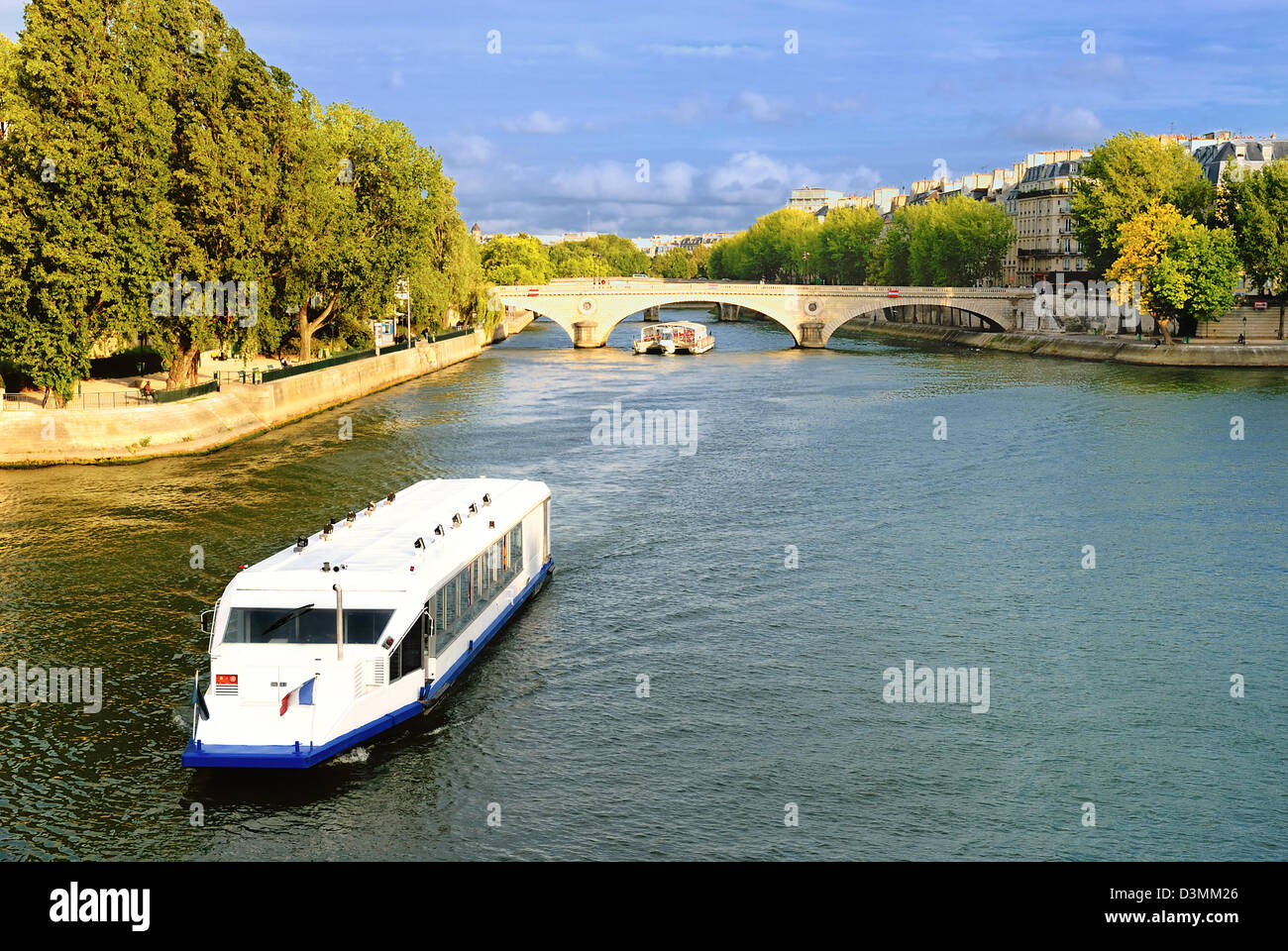 View of a bridge over the Seine river. Paris, France Stock Photo - Alamy