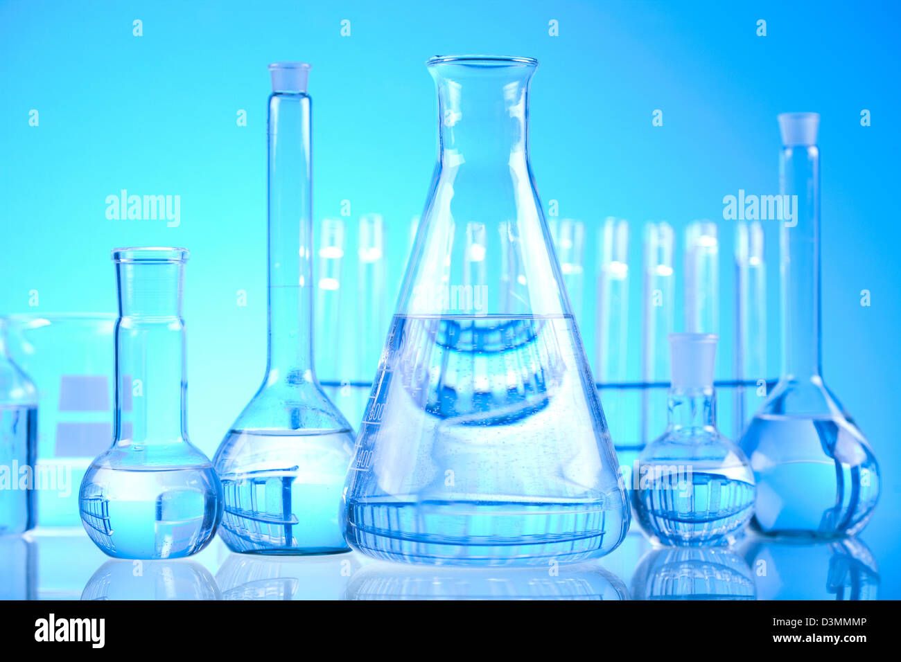 Chemical laboratory glassware equipment Stock Photo - Alamy