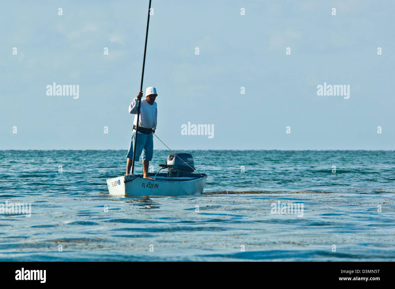 Sponge boat fishing boat hi-res stock photography and images - Alamy