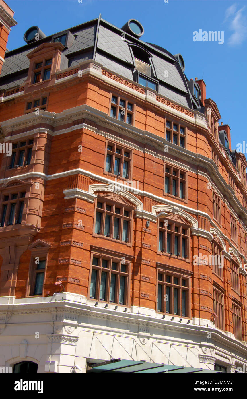 Tradional building hi-res stock photography and images - Alamy