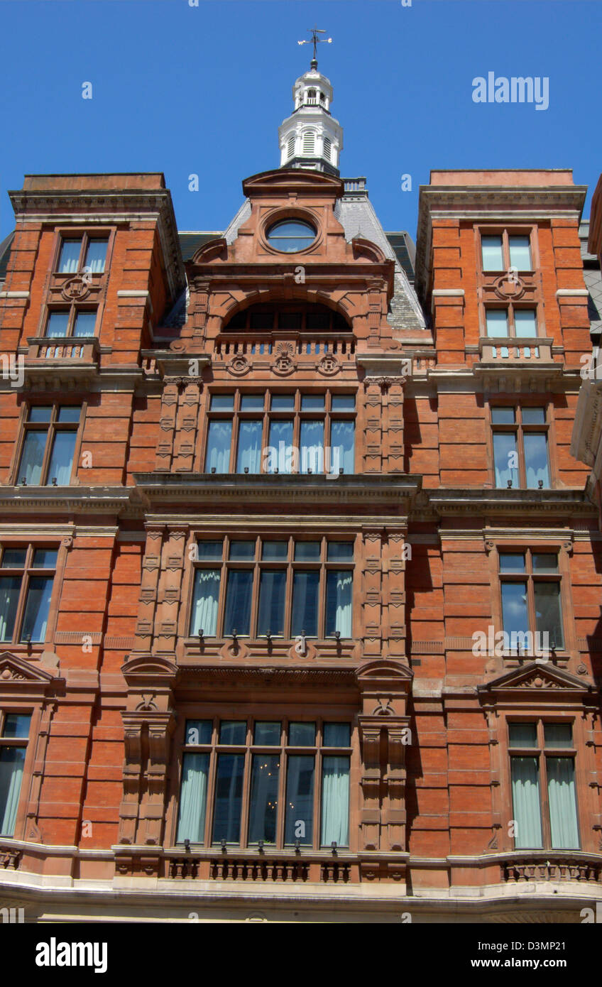 Red brick office building facade uk hi-res stock photography and images ...